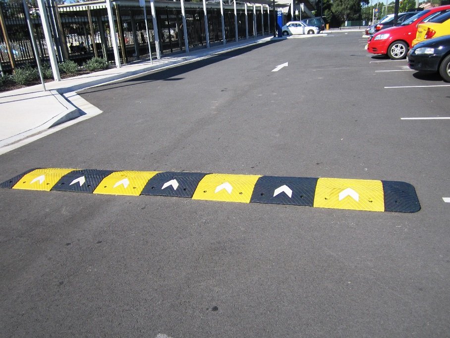 Speed Hump | Rubber Speed Humps NZ | Speed Humps | Astrolift